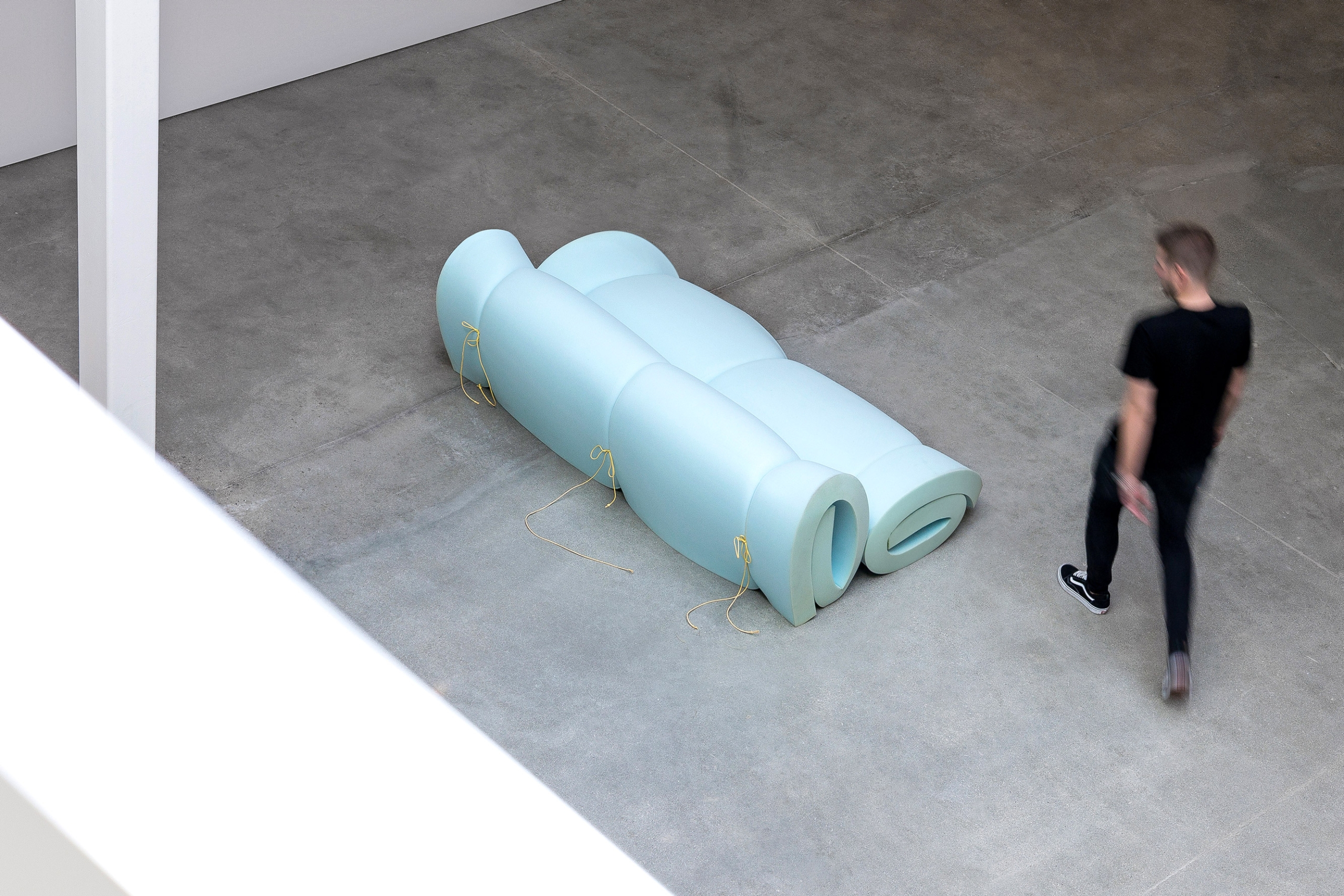 PHAN THAO DANG — Foamsofa