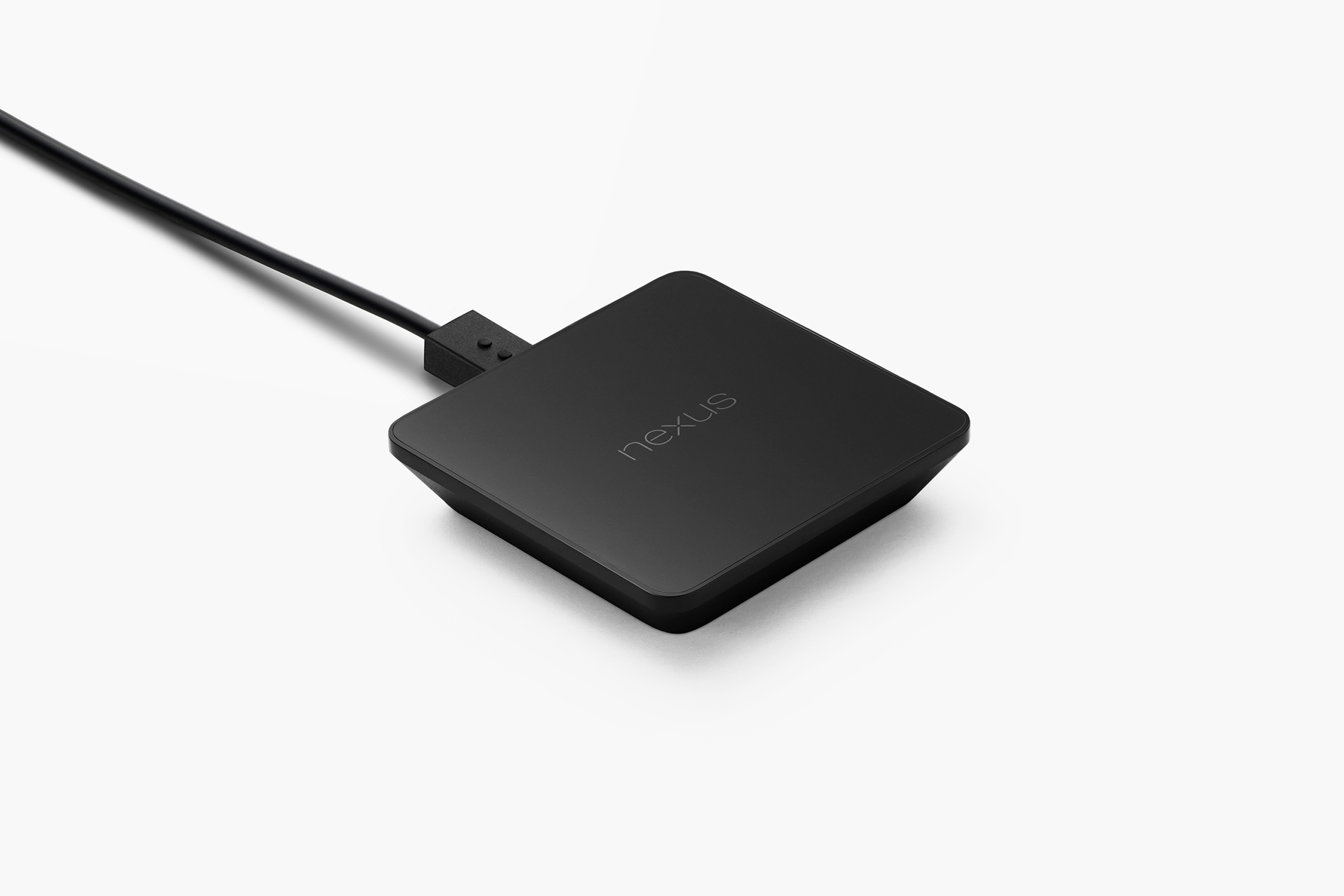PHAN THAO DANG — Nexus Charger